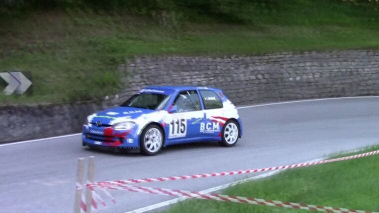 Peugeot 106: un esemplare con kit-car Maxi sfreccia in una cronoscalata ...