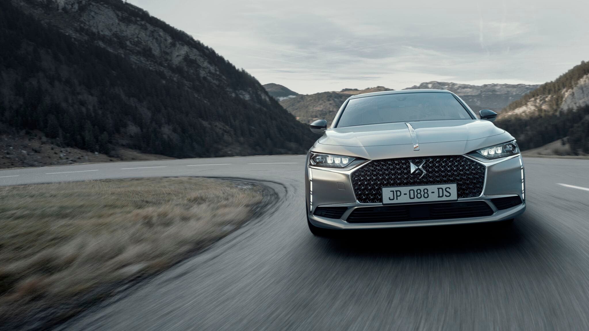 DS 9 E-Tense: ecco come funziona il DS Driver Attention Monitoring ...