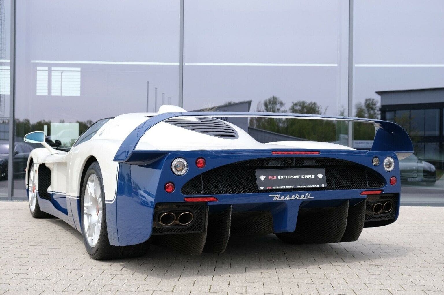 Maserati MC12 Stradale: in vendita uno dei soli 50 esemplari prodotti ...