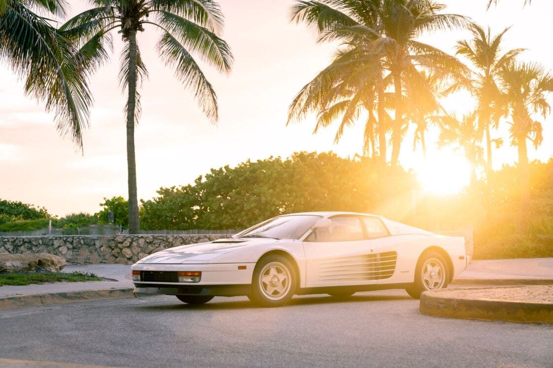 Una delle Ferrari Testarossa di Miami Vice venduta dopo 30 anni ...