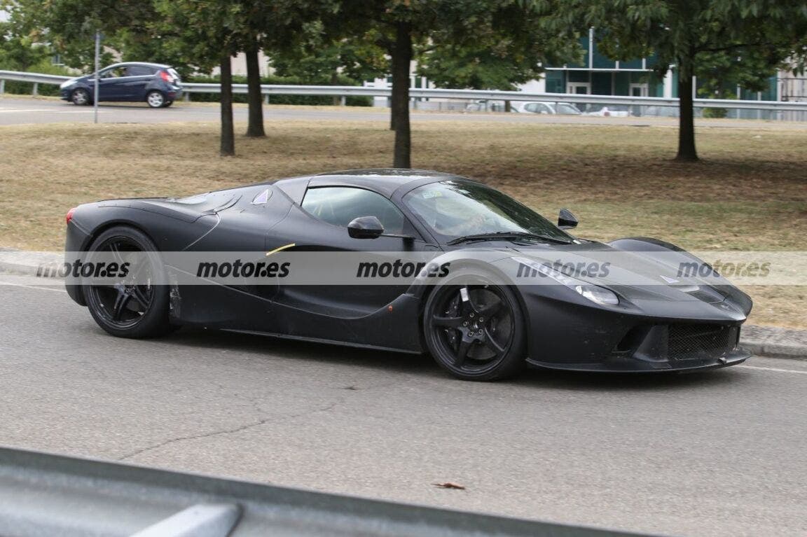 LaFerrari: un nuovo prototipo del successore avvistato in foto ...