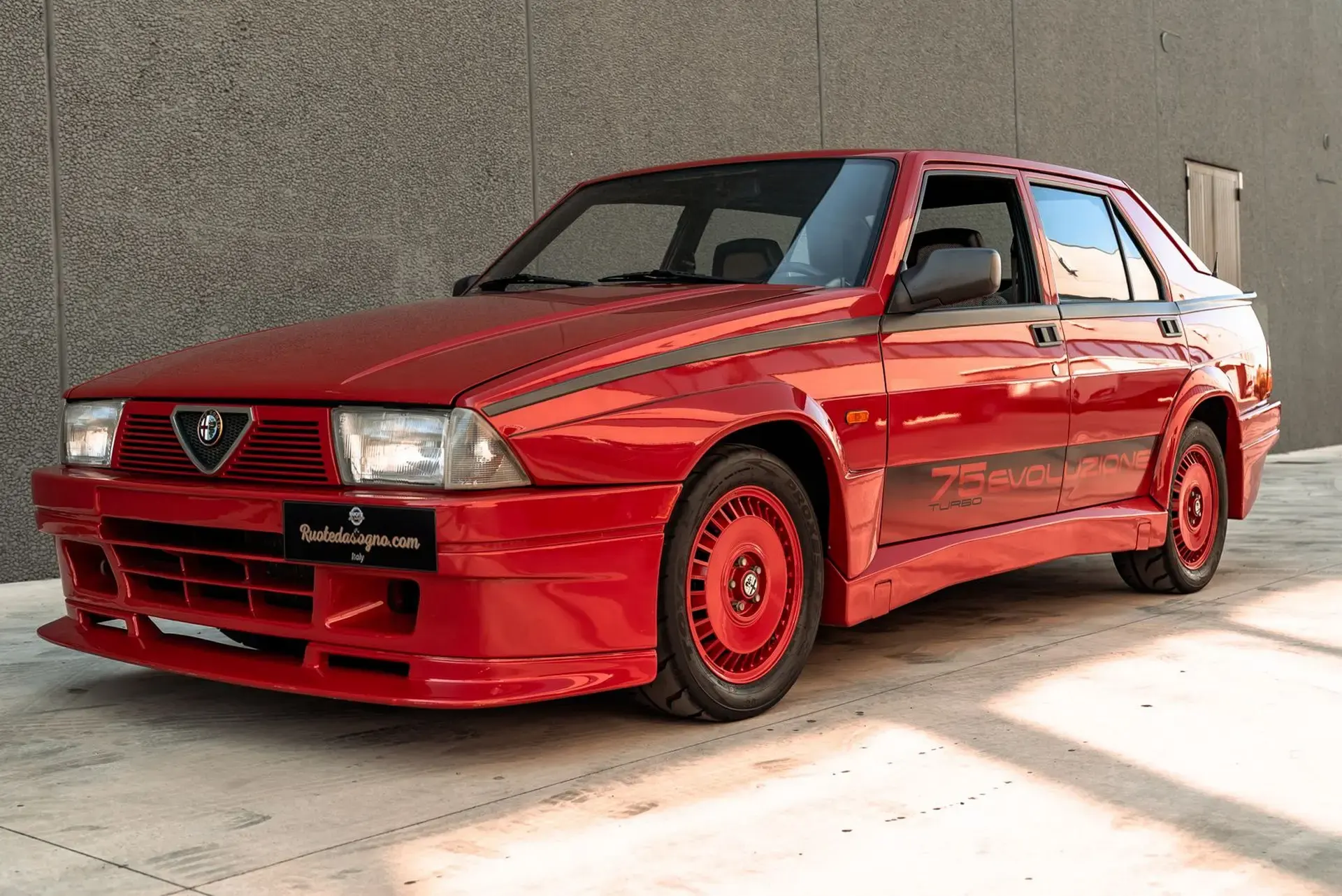 Un Alfa Romeo 75 Turbo Evoluzione Venduta A 87mila Euro ClubAlfa it