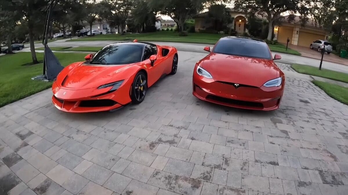 Ferrari SF90 Stradale vs Tesla Model S Plaid: chi vince la drag race ...