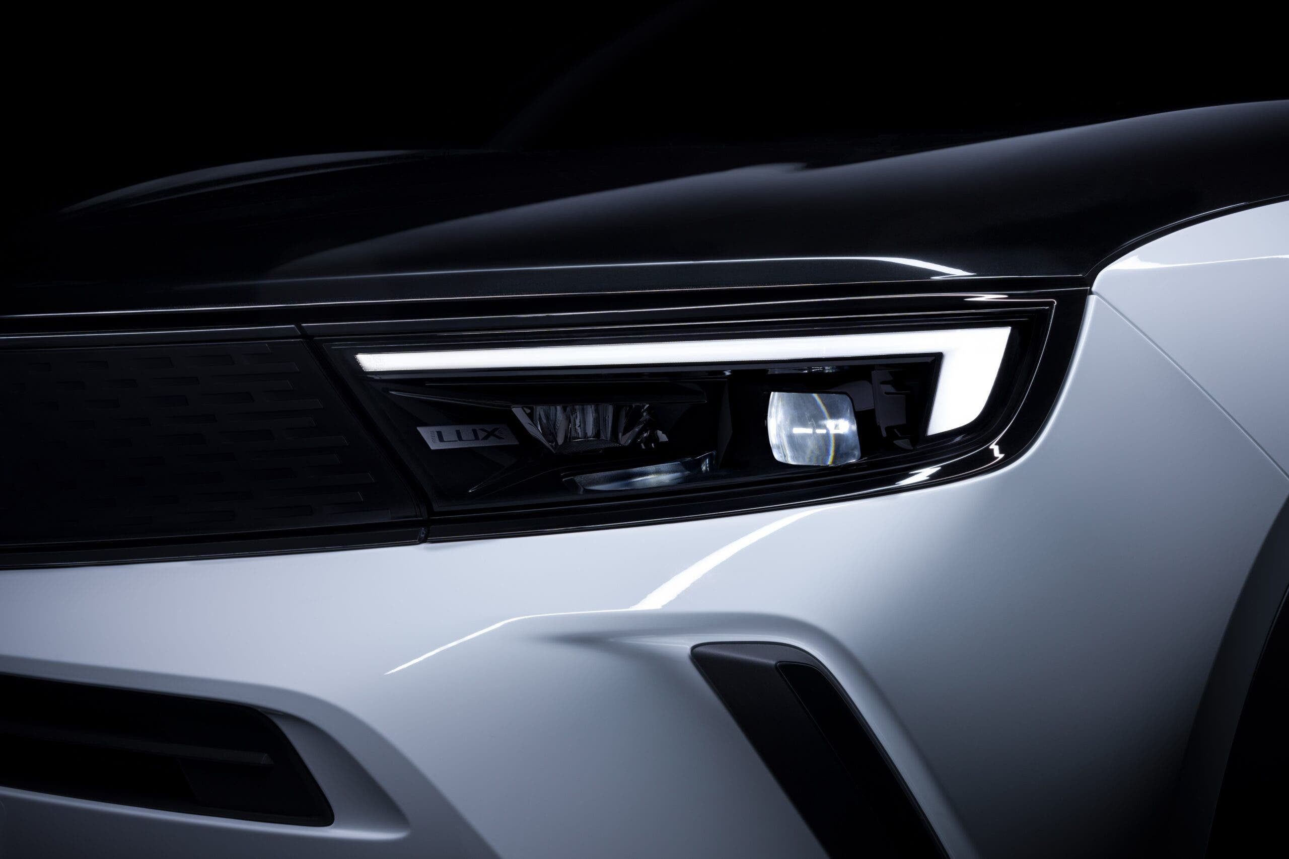 Opel: come si è evoluta la tecnologia di illuminazione sulle sue auto ...