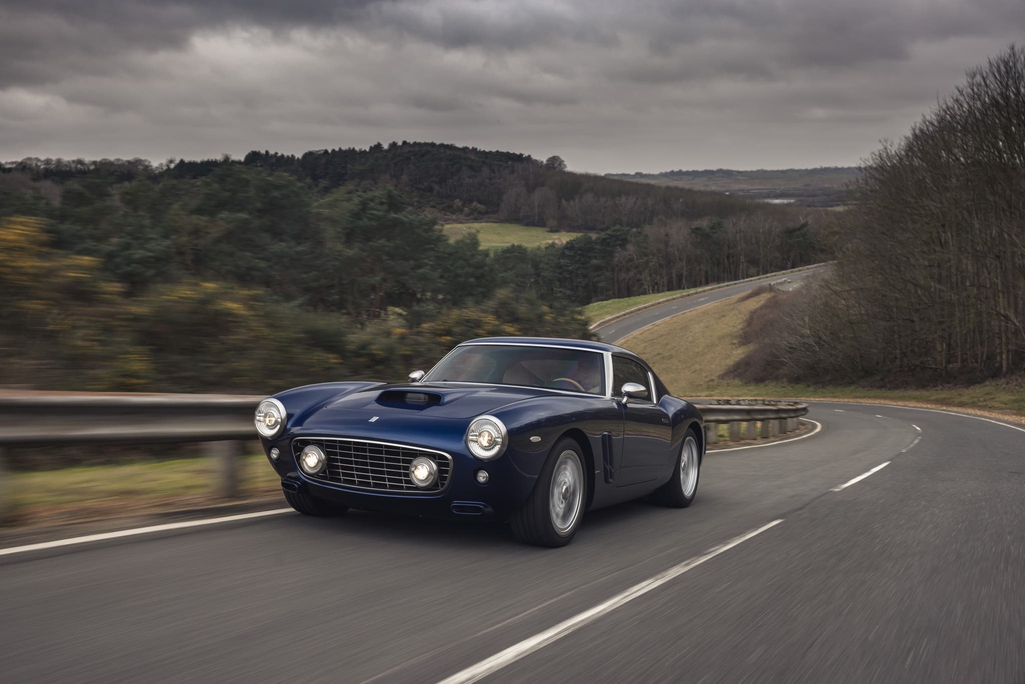 RML Short Wheelbase: test su strada per la speciale 250 GT SWB [Video ...