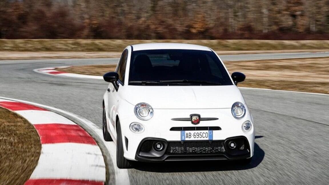 Ferrari GTC4Lusso e Abarth 595 Competizione: due one-off di Lapo Elkann ...