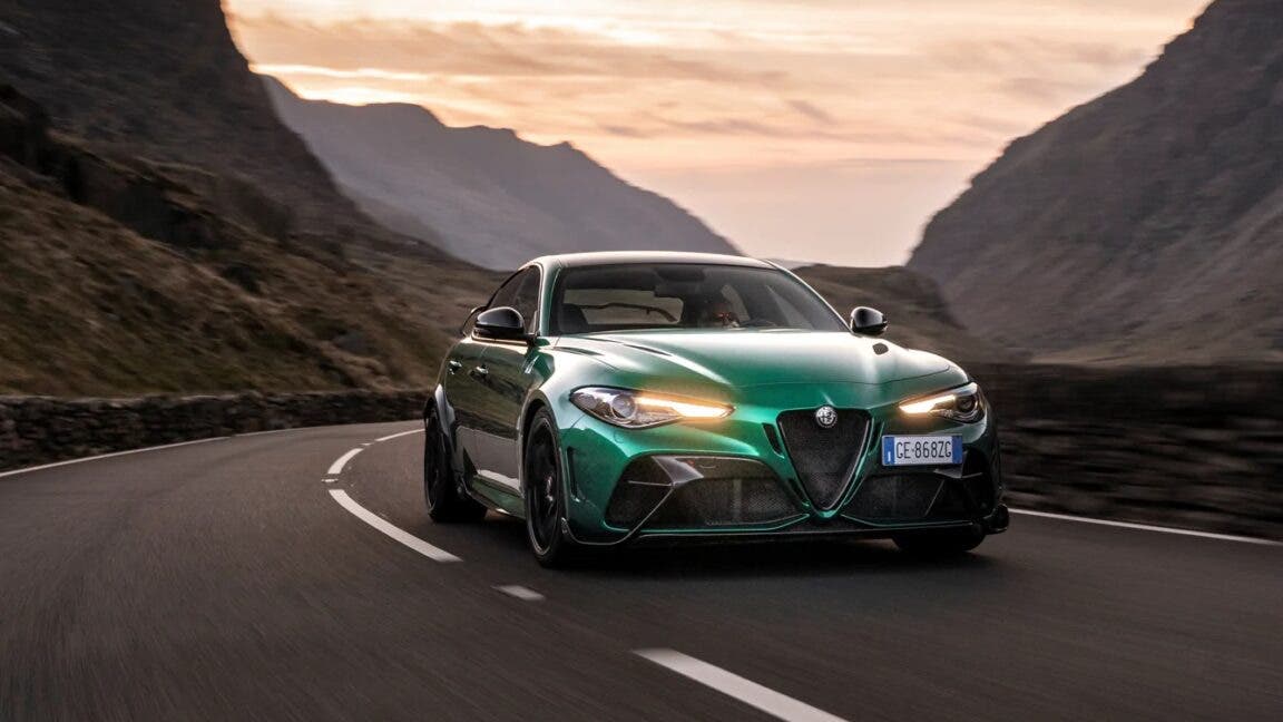 Alfa Romeo AR6: il veicolo commerciale del Biscione in chiave moderna ...