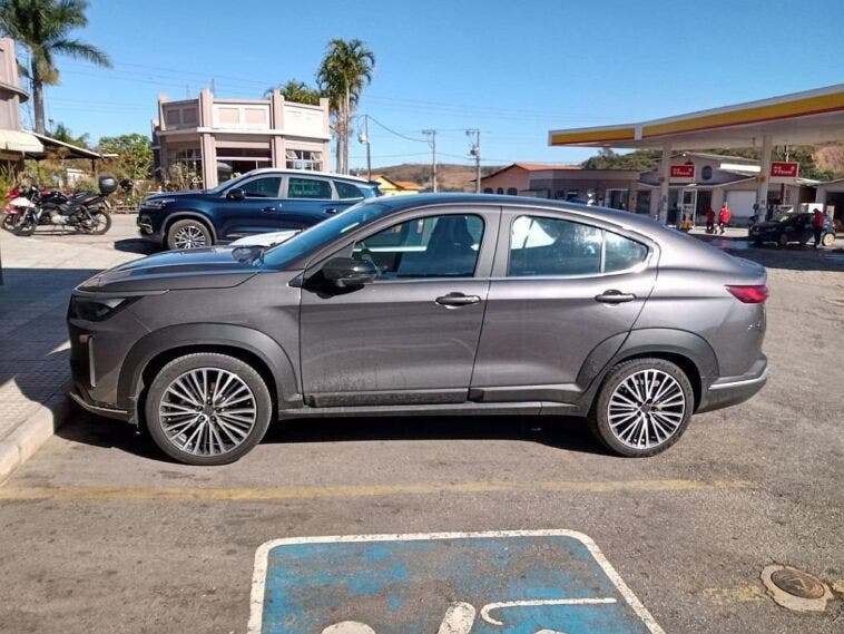 Fiat Fastback: arrivano altre foto del nuovo SUV coupé - ClubAlfa.it