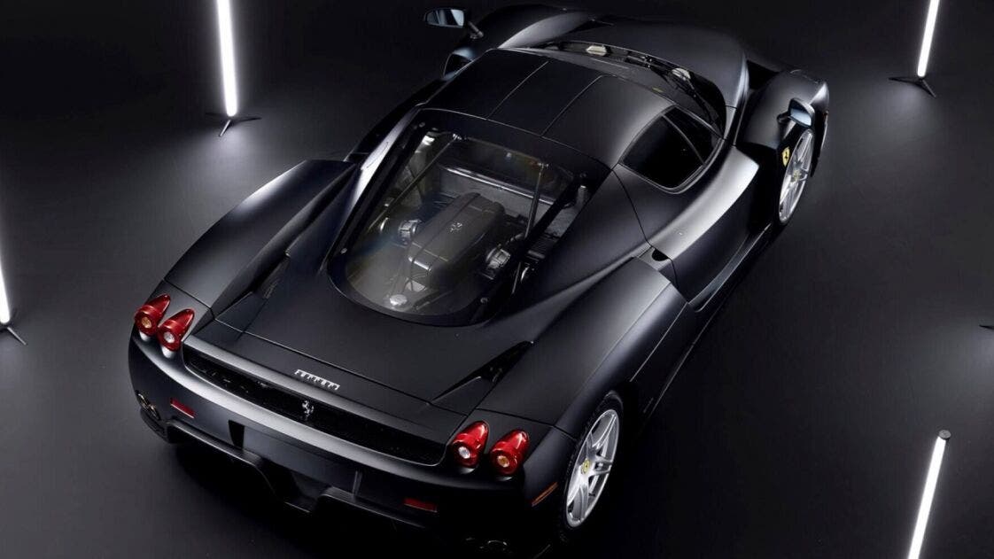 Ferrari Enzo: all'asta l'unico esemplare prodotto in nero opaco ...