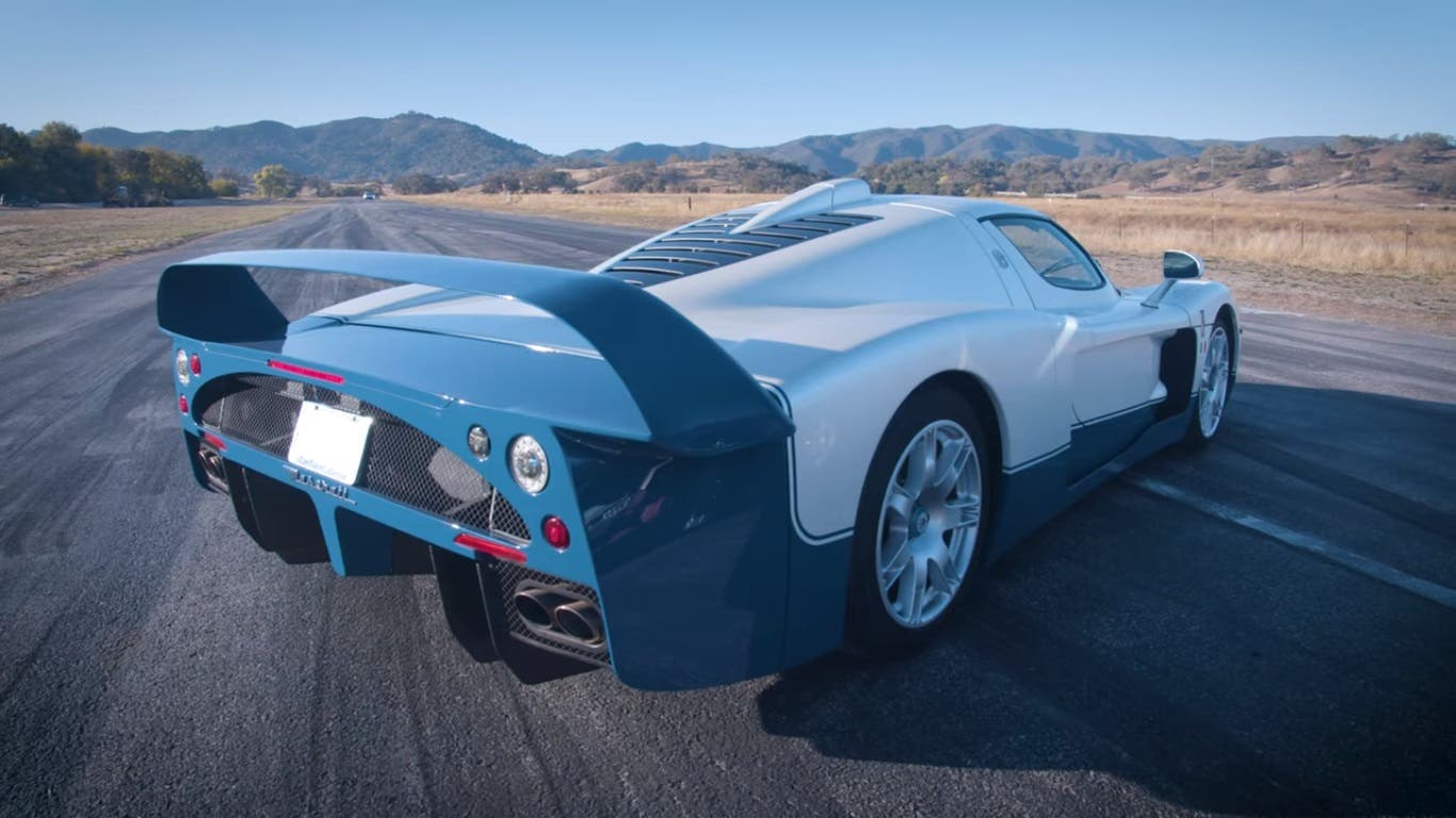 Ferrari Enzo vs Maserati MC12: drag race stellare | Video - ClubAlfa.it