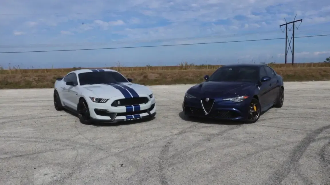 Alfa Romeo Giulia Quadrifoglio vs Ford Mustang Shelby GT350: chi vince ...