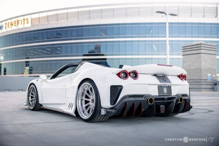 Ferrari F8 Spider: adesso sembra una GT3 grazie al kit widebody in carbonio - ClubAlfa.it