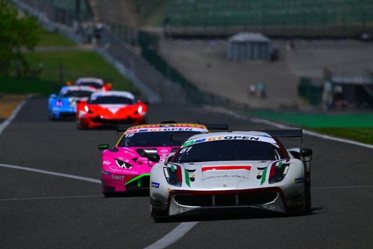 Ferrari 296 GT3 conquista il primo podio stagionale nel campionato DTM ...
