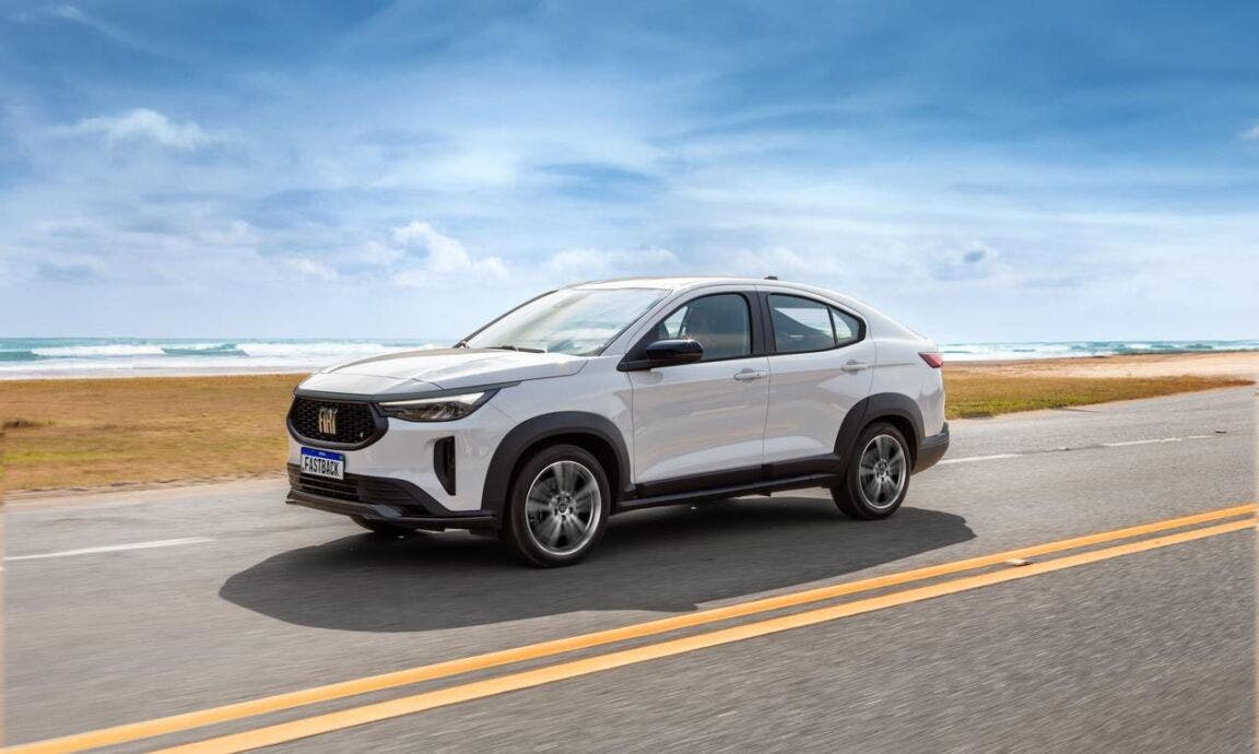 Fiat Pulse e Fastback: nel 2025 le prime modifiche al design dei SUV ...