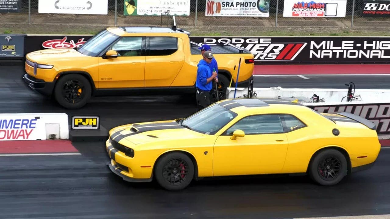 Rivian R1T vs Dodge Challenger Hellcat: chi vince la drag race ...