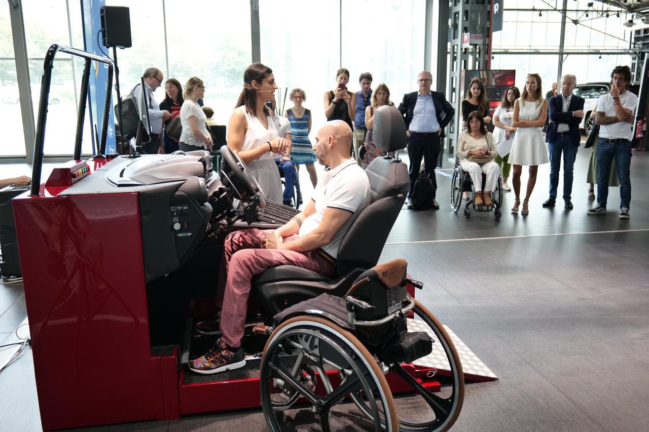 Stellantis lancia un simulatore innovativo per la mobilità inclusiva ...