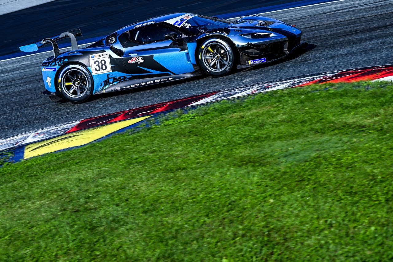 Ferrari domina la scena del motorsport e brilla in varie competizioni ...