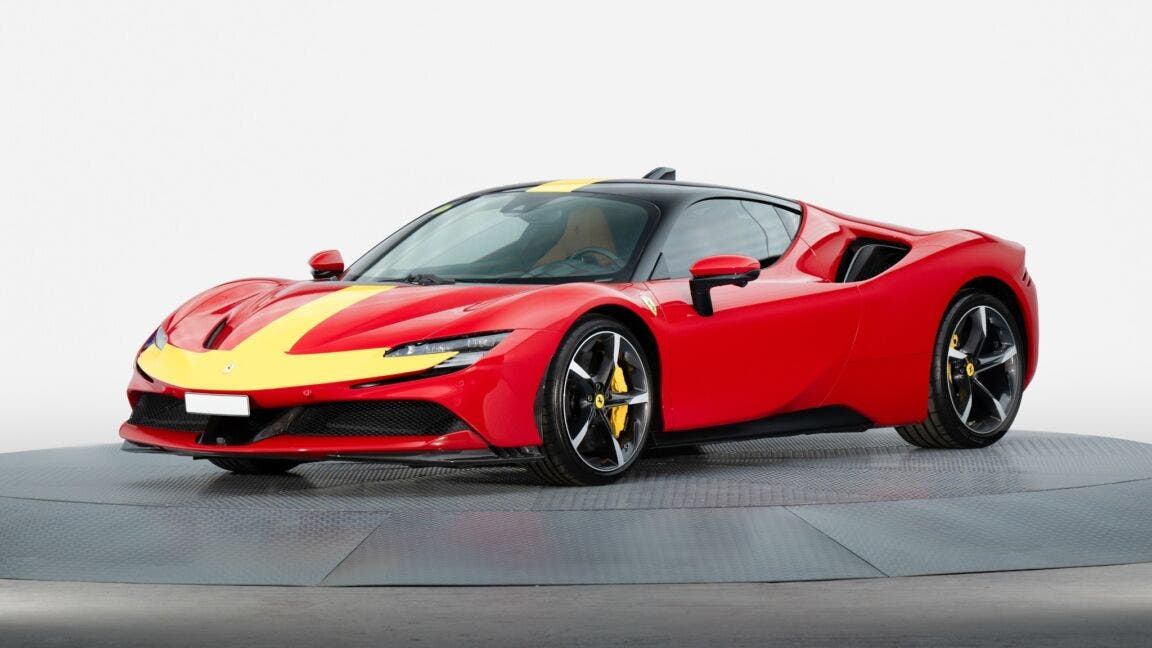 Ferrari Monza SP2: avviati i primi test su strada della biposto