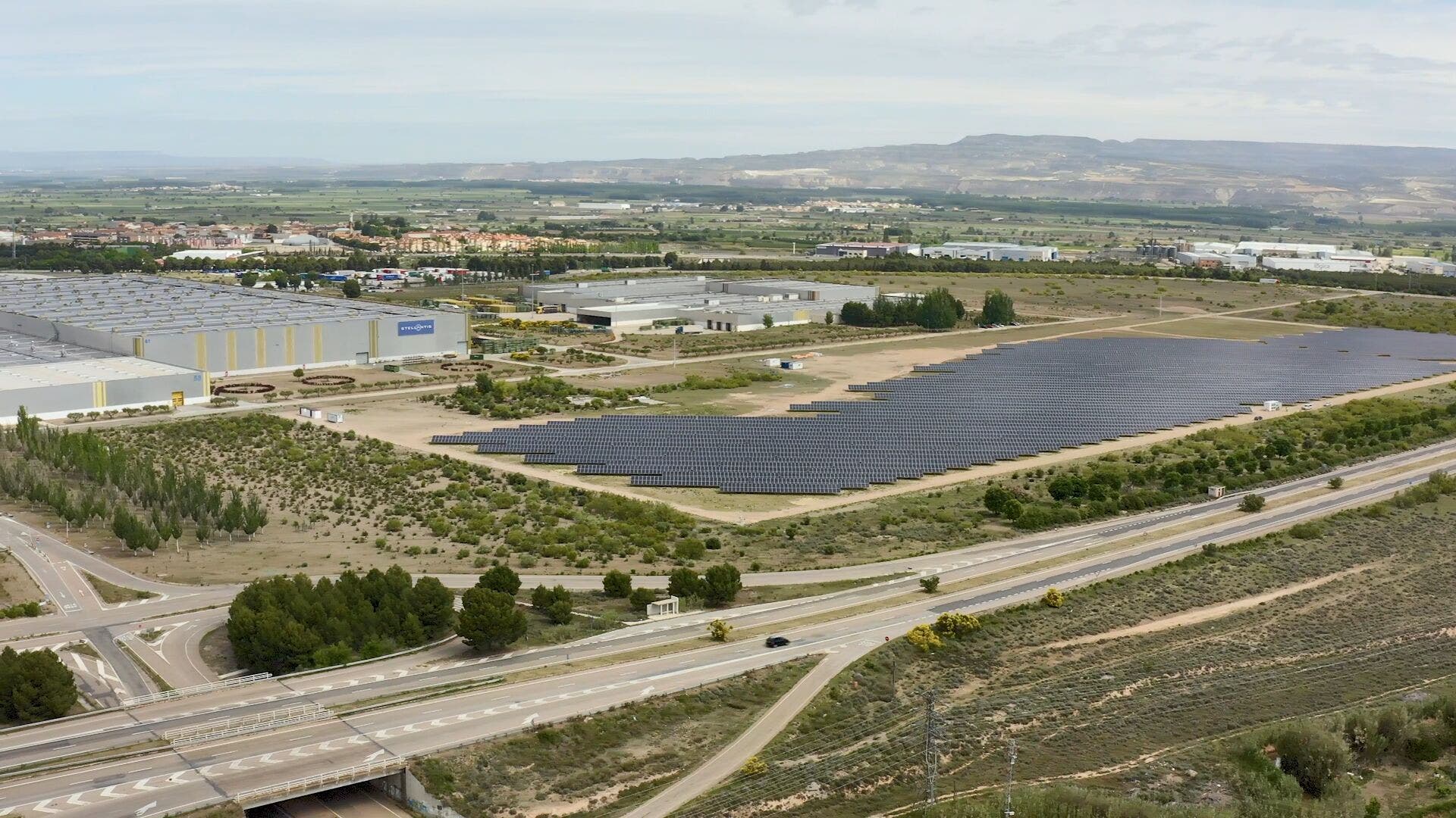 Stellantis Saragozza: lo stabilimento avvia il suo progetto di energia ...