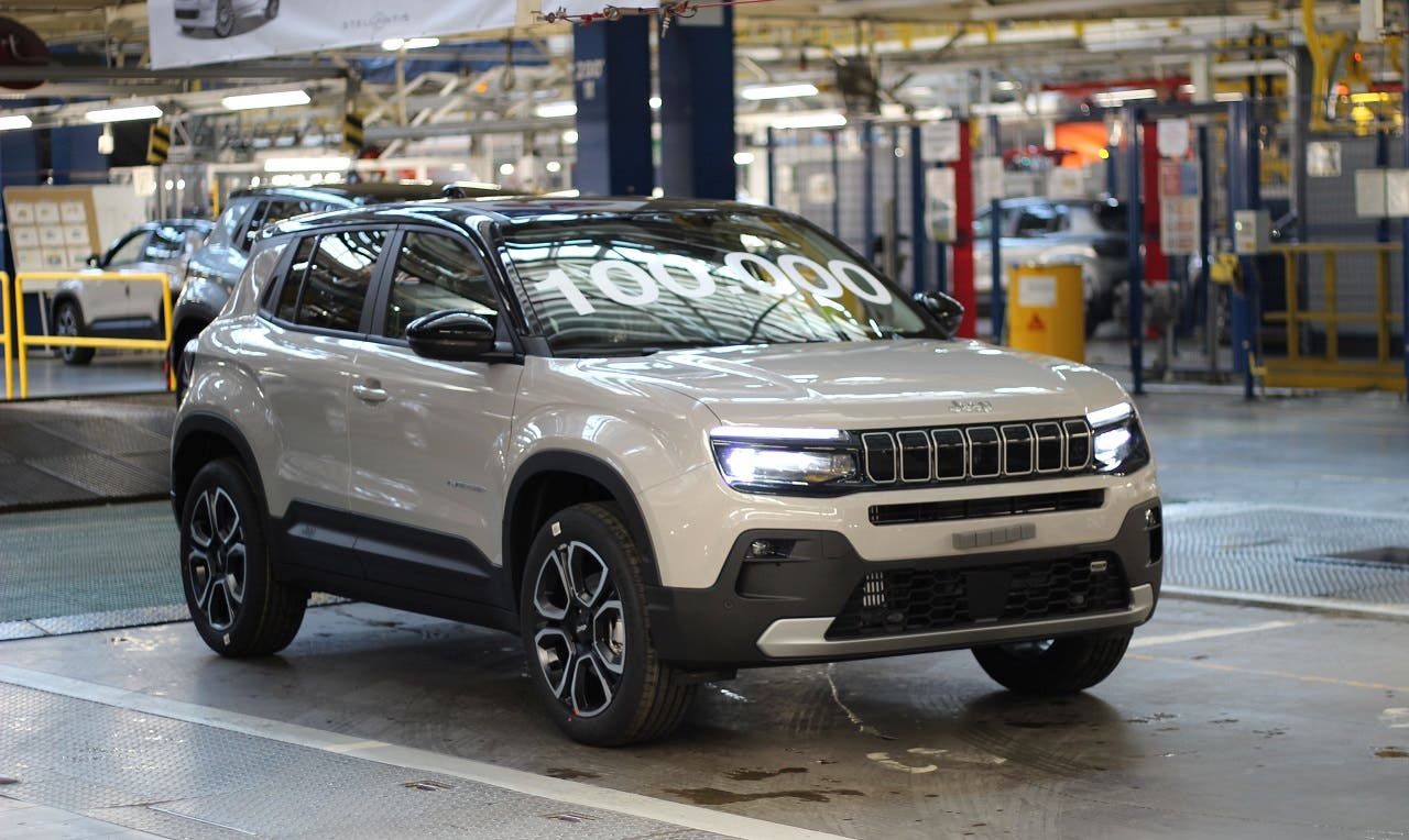 Jeep Avenger: la 100.000esima unità esce dallo stabilimento Stellantis ...