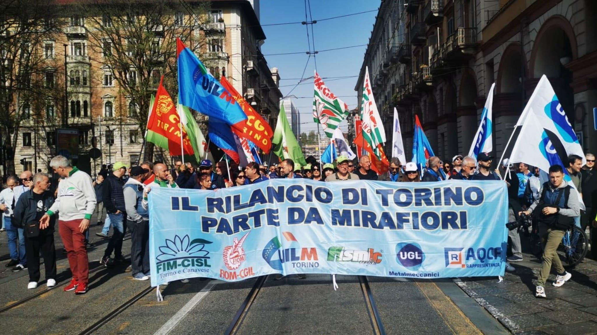 Stellantis: a Mirafiori la protesta dei cassaintegrati - ClubAlfa.it