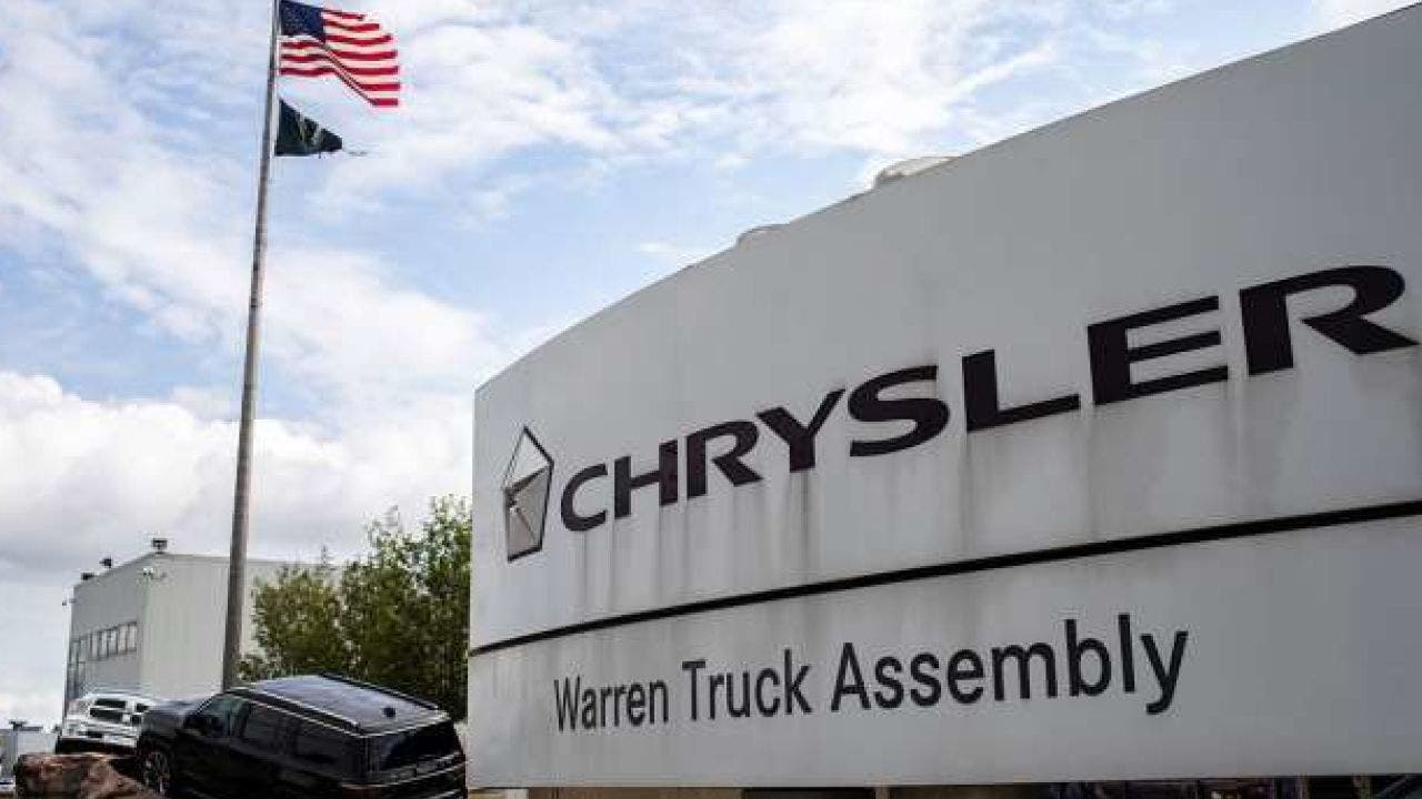 Stellantis, licenziamenti nello stabilimento di Warren e la conferma di ...