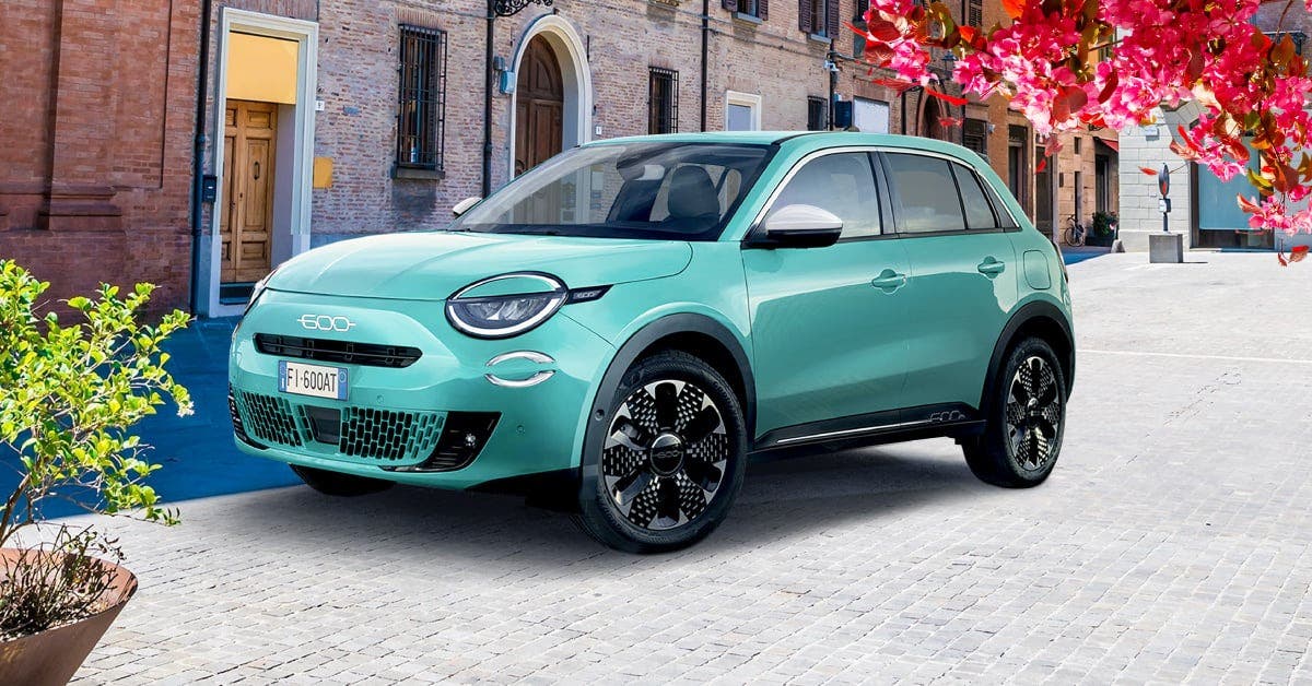 Fiat lancia l'edizione speciale "600e La Prima White Package" in ...