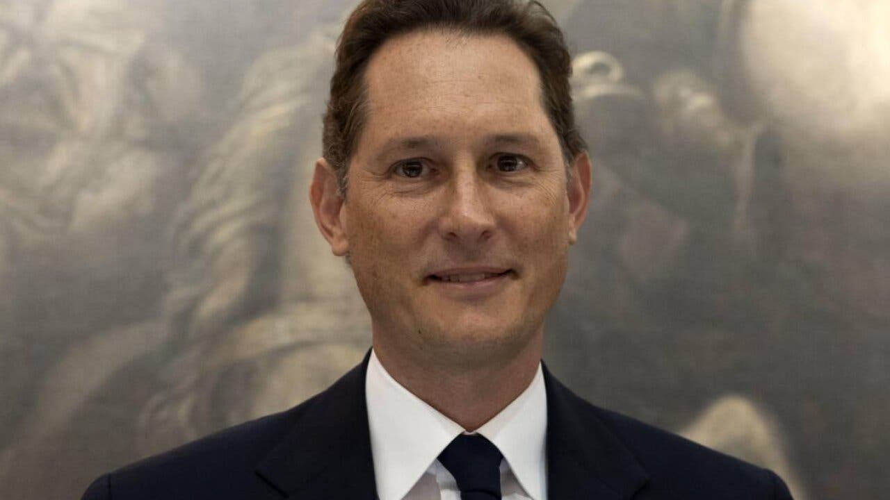 John Elkann con Trump a Riad, Stellantis crede nella missione americana ...