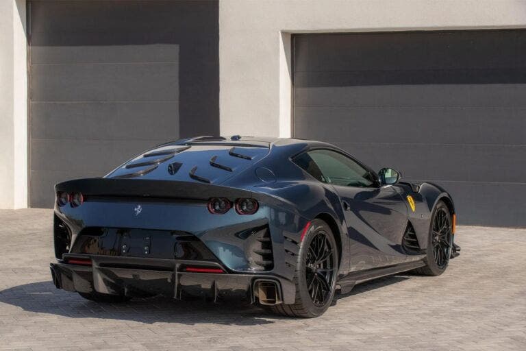 Ferrari 812 Competizione: venditore non accetta un multiplo del prezzo ...
