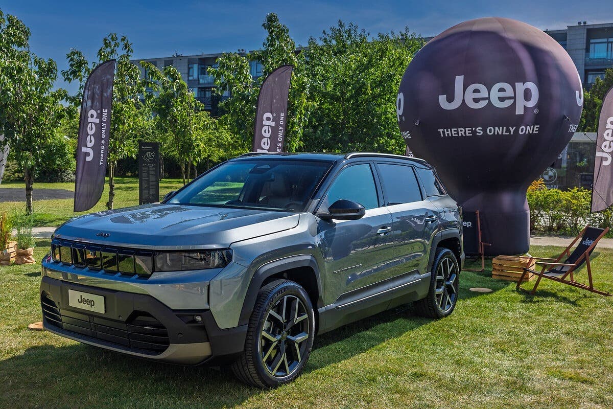 Nuova Jeep Compass ha fatto il suo debutto dal vivo in Polonia ...