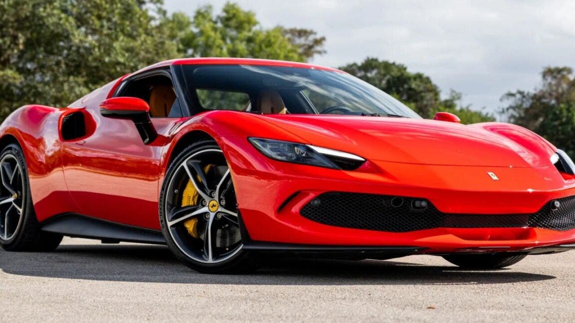 Supercar da sogno, ma maxi-perdita: il caso clamoroso della Ferrari 296 ...