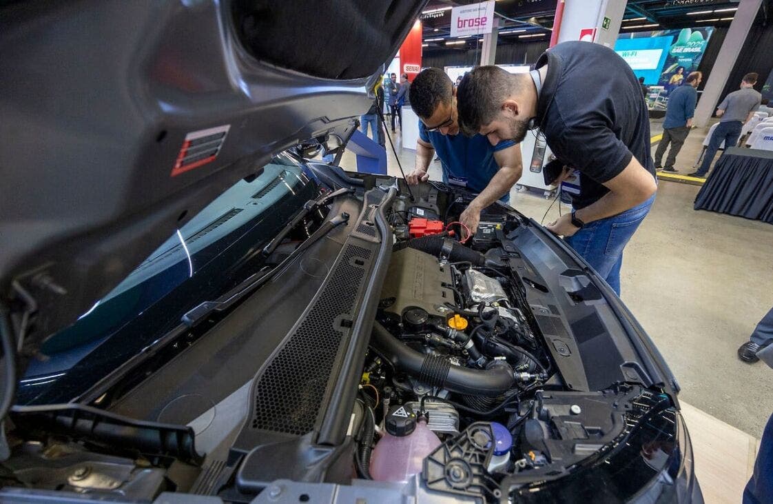 Fiat Fastback Bio-Hybrid protagonista di SAE 2025 in Brasile - ClubAlfa.it