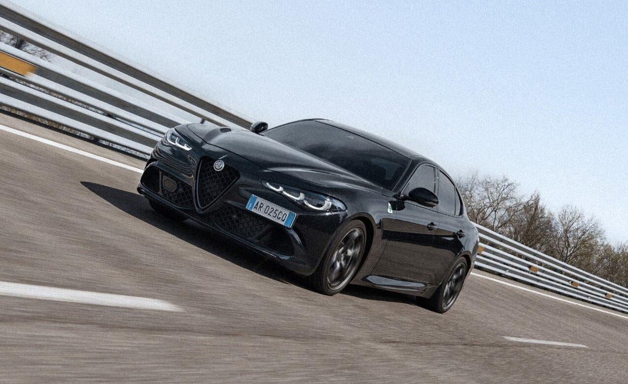 Alfa Romeo lancia l'edizione limitata Giulia Quadrifoglio Estrema in ...