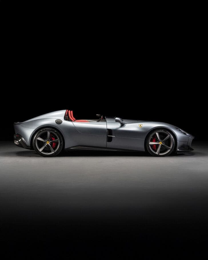 La Ferrari Monza SP2 che tutti vorrebbero va all'asta - ClubAlfa.it