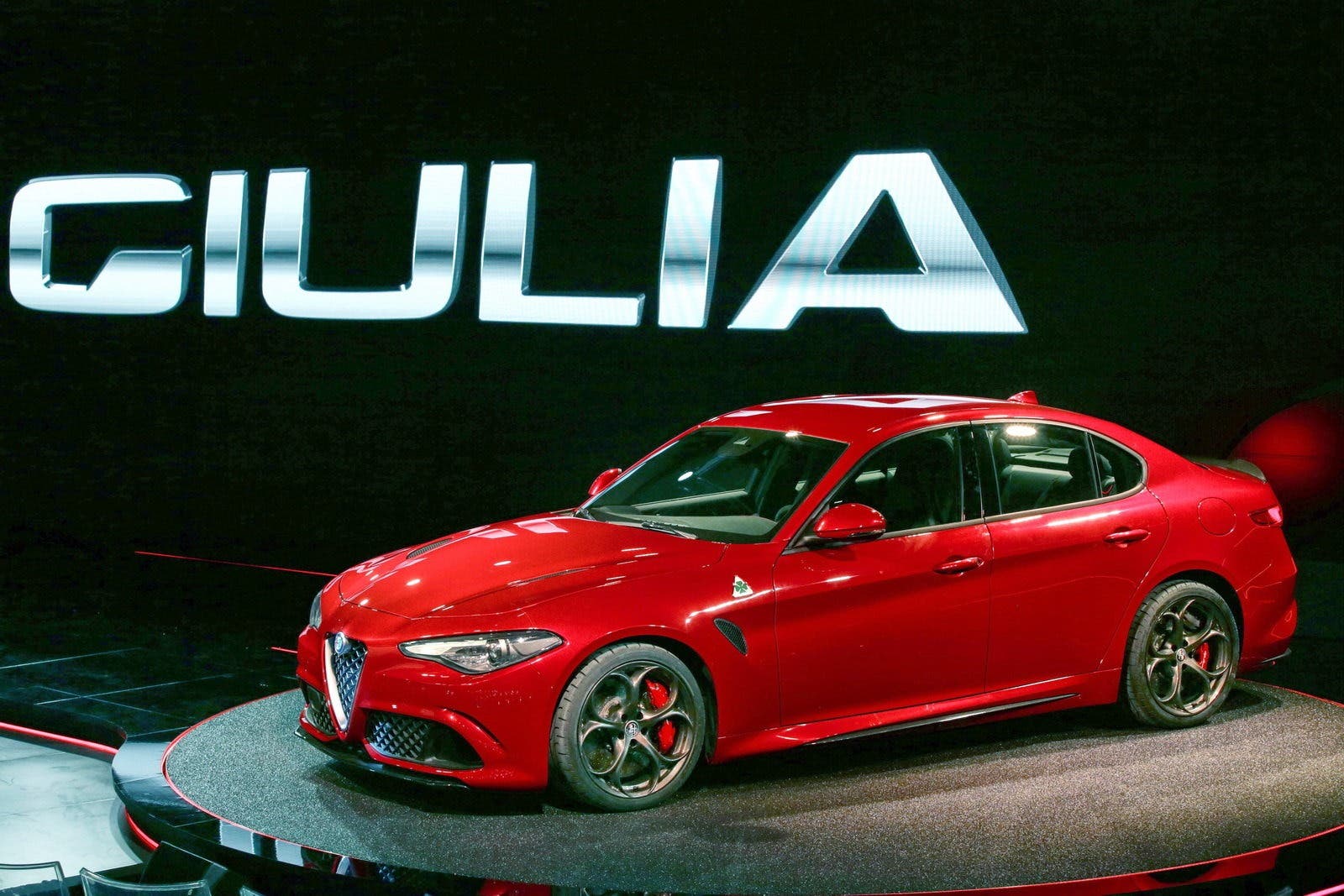 Alfa Romeo Giulia: 10 anni fa al via la produzione della berlina che ...