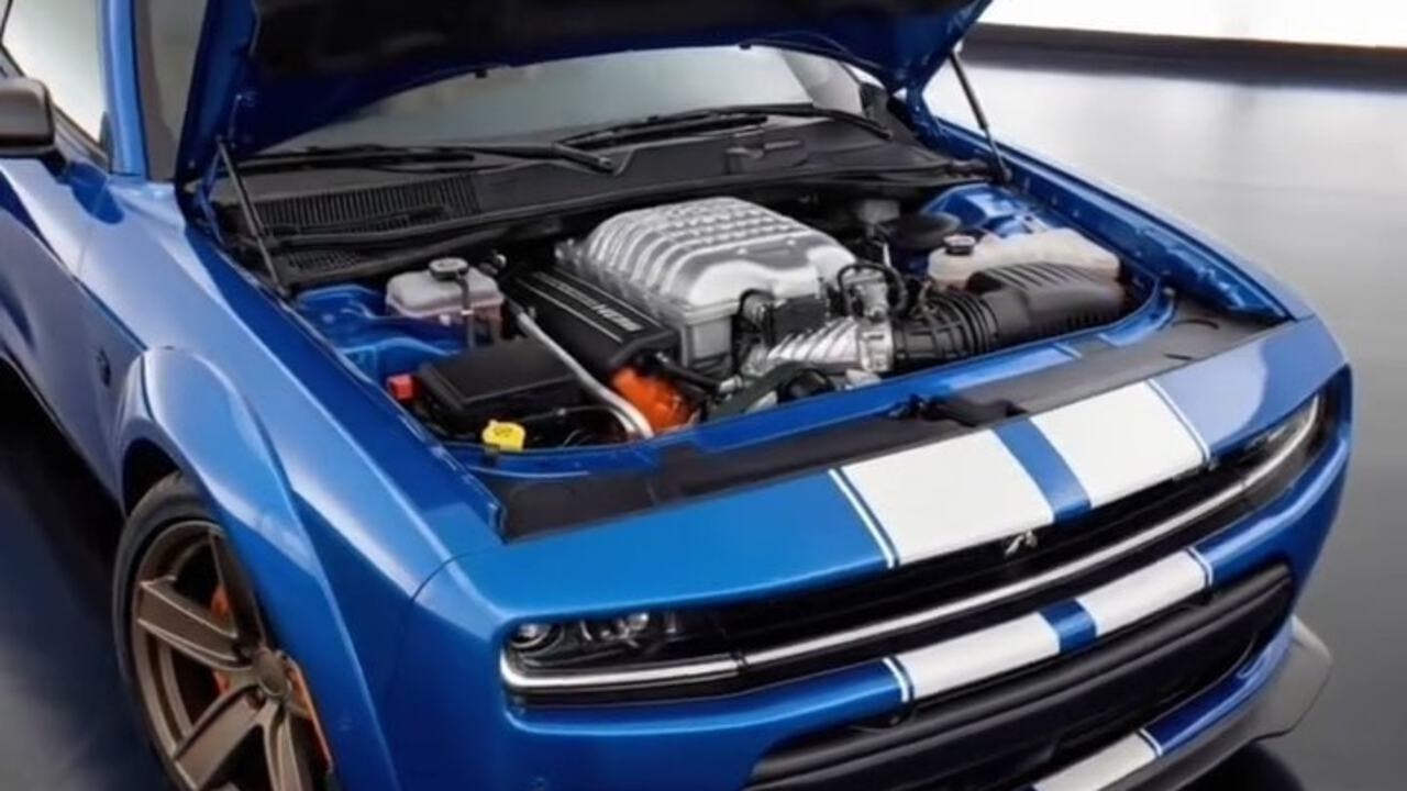 Dodge, il V8 Hellcat torna dall’oltretomba per umiliare l'elettrica ...