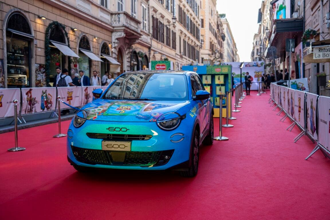 FIAT e Disney riaccendono la magia: la 600 Turbo 100 accompagna Toy ...